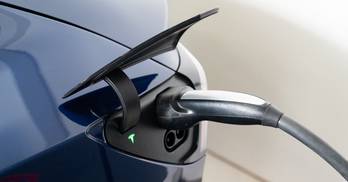 Tesla lader | Finn lader som passer til Tesla | Fjordkraft